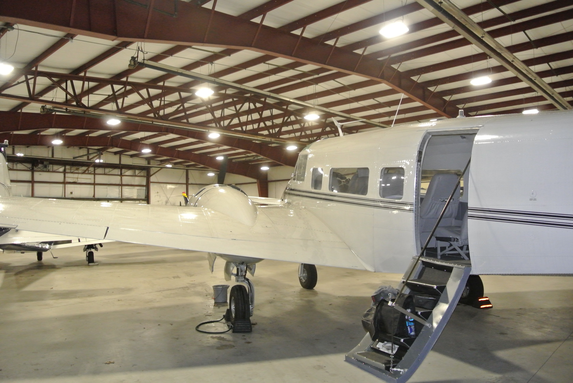 USA Aircraft Brokers | Twin Piston Engine | 1969 Beech H18 "Twin Beech"