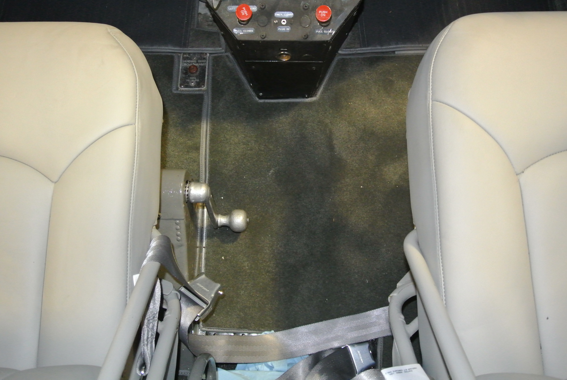 USA Aircraft Brokers | Twin Piston Engine | 1969 Beech H18 "Twin Beech"